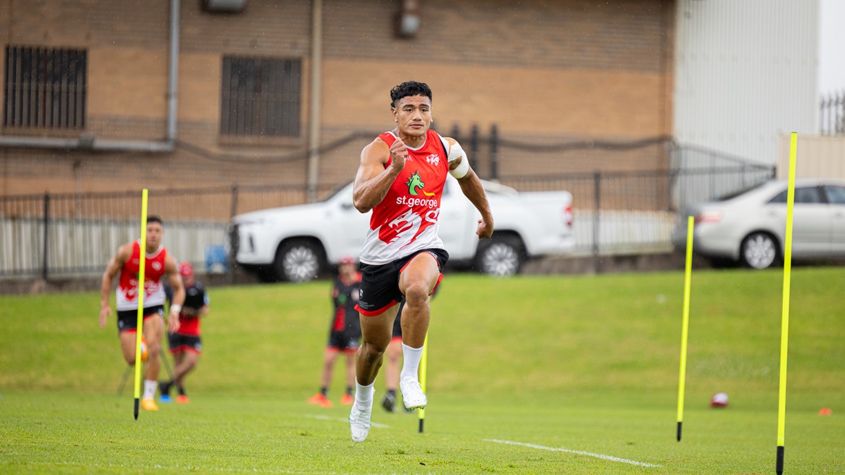 Squad straight back to work for season 2024 | Dragons